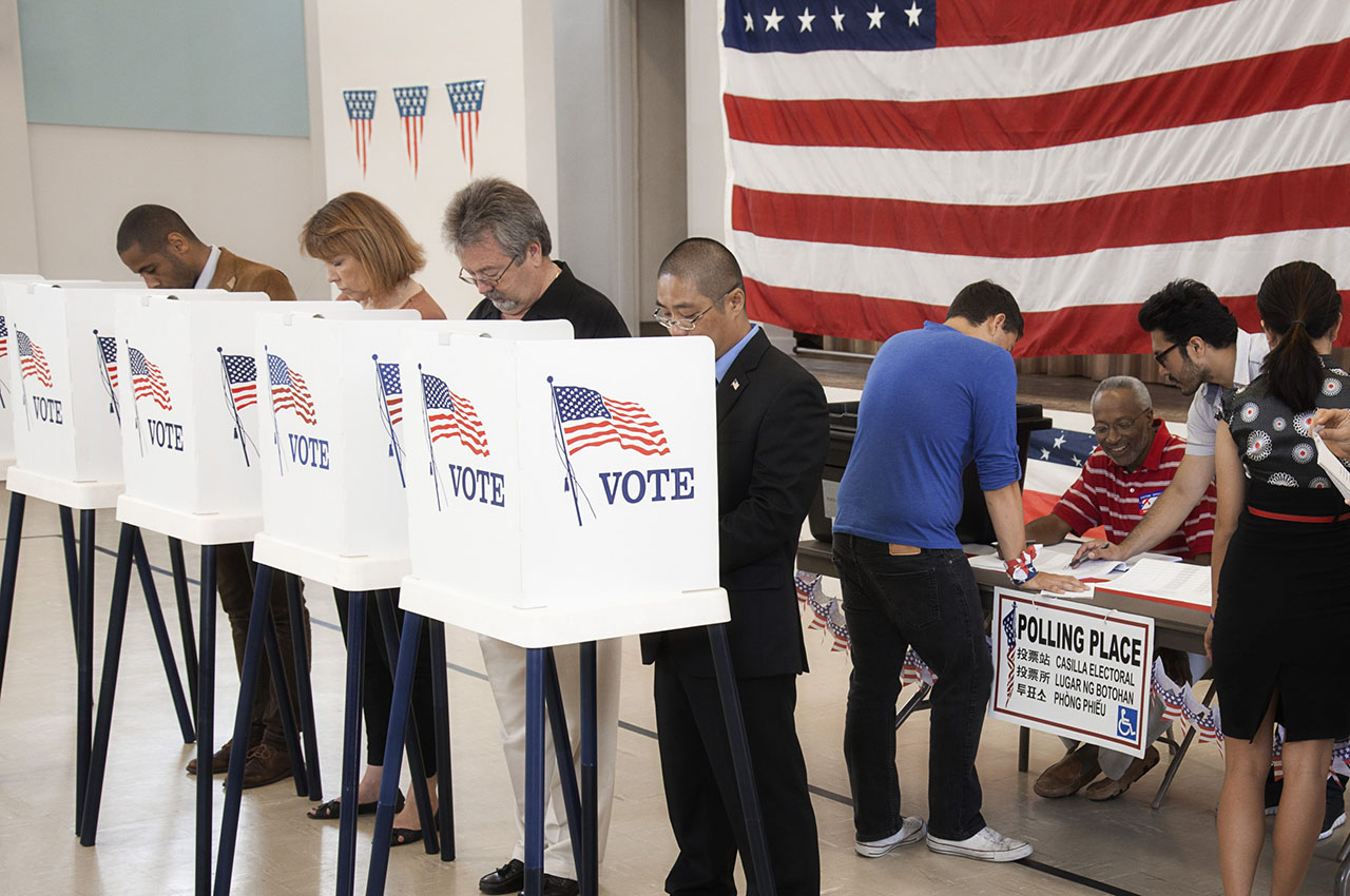 How many voters are in the US? - onevote16.org